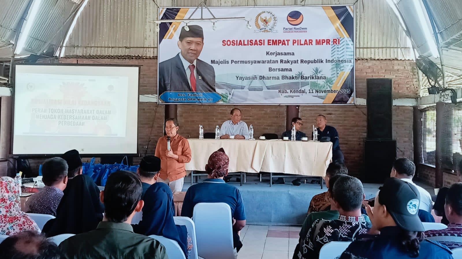Sosialisasi Nilai Kebangsaan, Drs Fadholi Anggota DPR-MPR RI ...